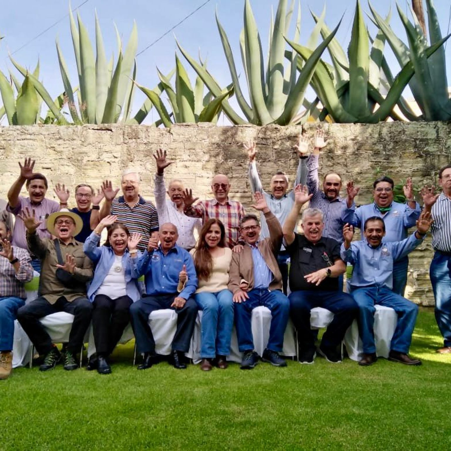 Comida convivio invitados por Luis Castillo – JUFIRA
